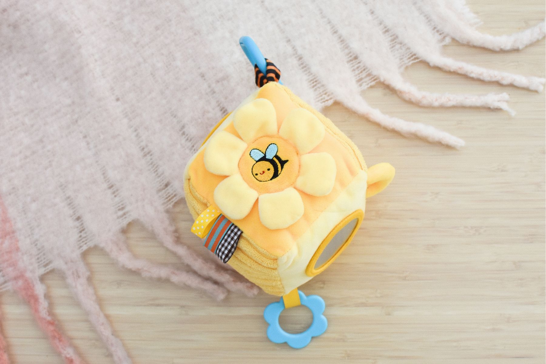 Snuggle Buddy Discovery Cube – Little Sunshine Kids